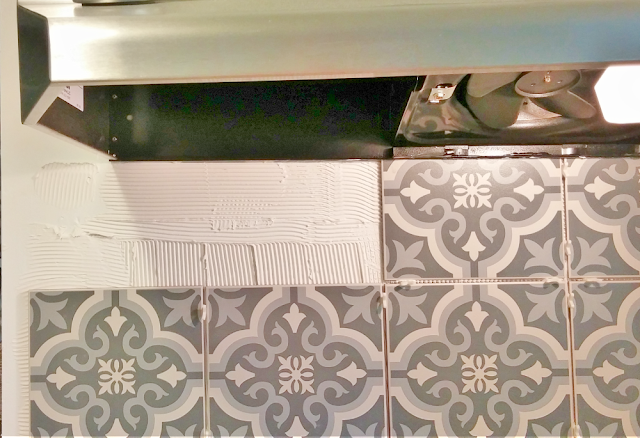 How to Tile a Backsplash - Little Vintage Cottage