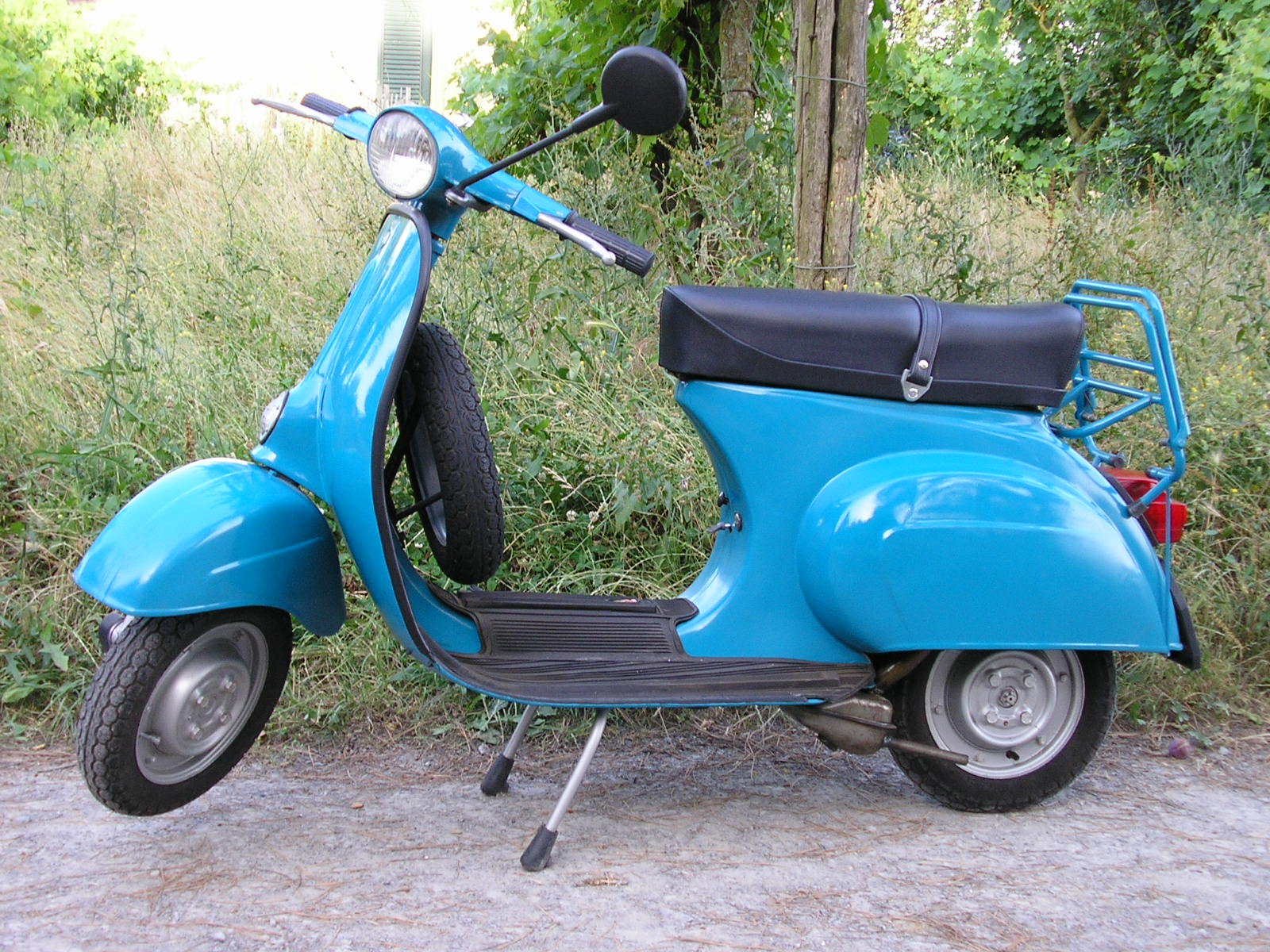 SoloMotoSpecial: VESPA 50r restaurata