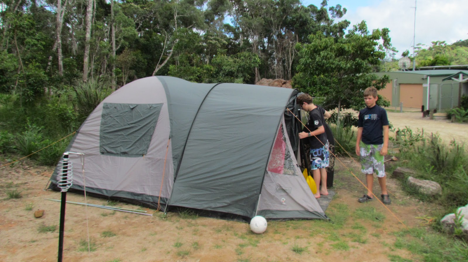 van Bilthoven naar Townsville: Mannen weekend bij lake Paluma