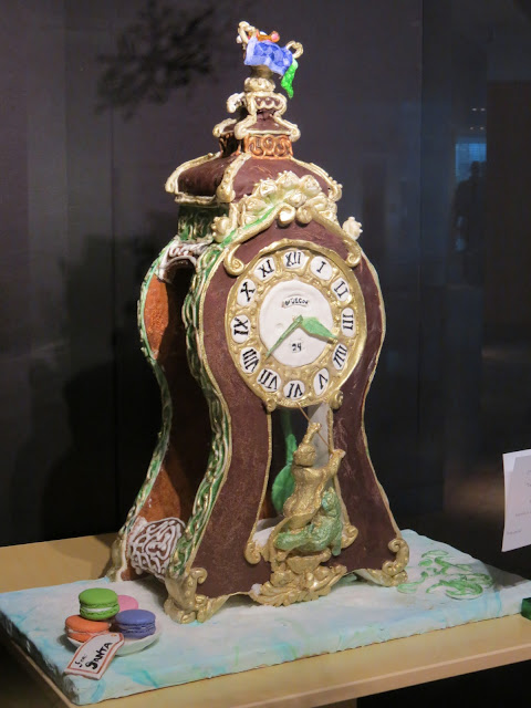 Destination Mike: Christmas Gingerbread Houses