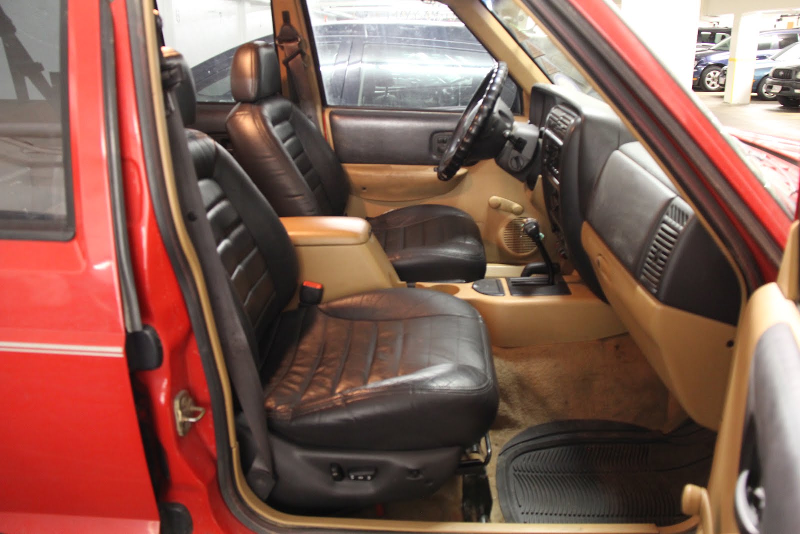 an decline: 97 ZJ Seats in 97 XJ