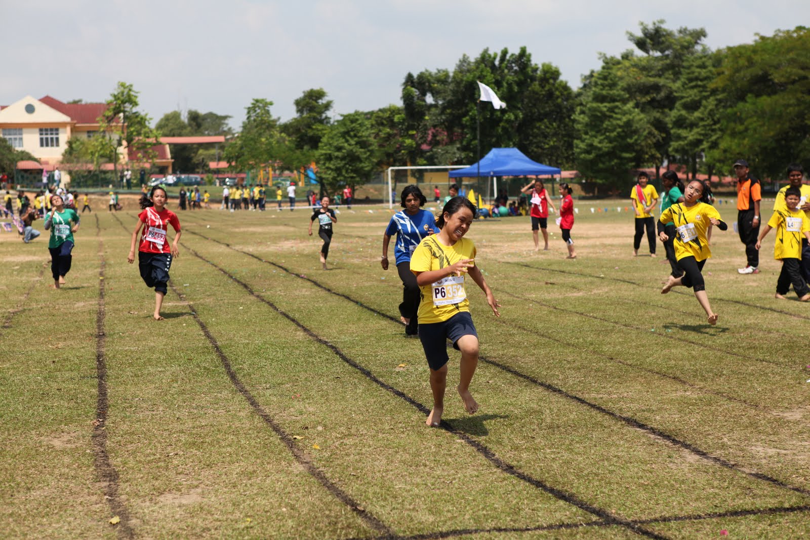 Tansang Indai Dara: SK USJ 12 2011 SPORTS DAY - 2/7/11