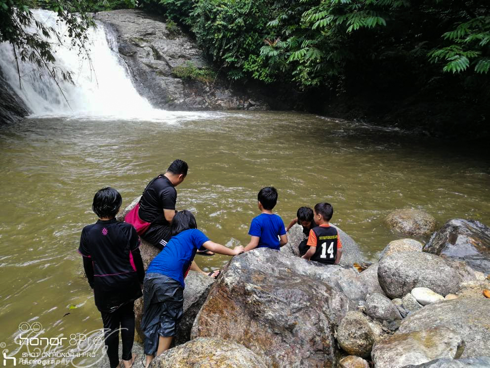 Kedondong Waterfall, Batang Kali, Selangor - Jom Jalan