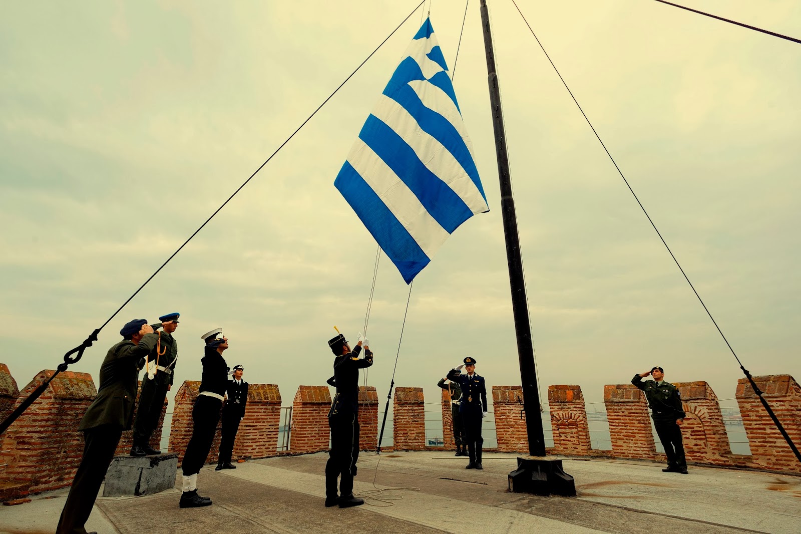 ΙΣΤΟΡΙΑ ΕΛΛΗΝΙΚΗ ΚΑΙ ΠΑΓΚΟΣΜΙΑ : Η ΕΛΛΗΝΙΚΗ ΣΗΜΑΙΑ ''ΤΟ ΙΕΡΟ ΕΘΝΙΚΟ ...