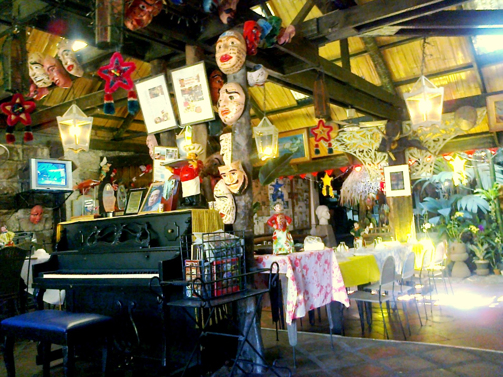 TravellingCup: Balaw-Balaw Specialty Restaurant | Angono