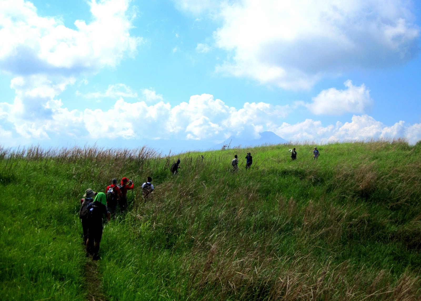 Mt. Kalisungan-Atimla Day Hike Traverse