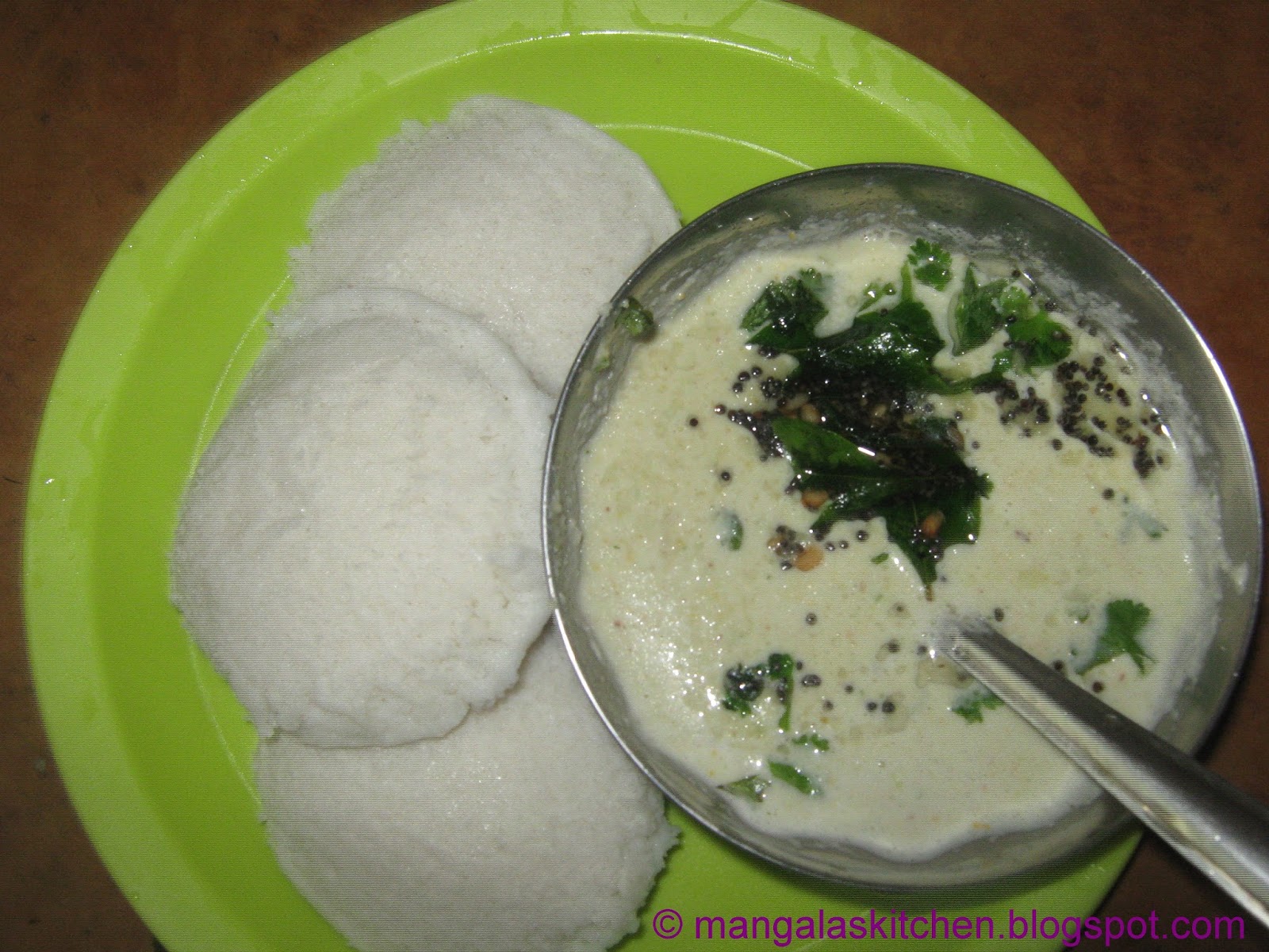 Soft Spongy Hotel Style Idly - Madurai Malligai Poo Idli Recipe - Idli ...