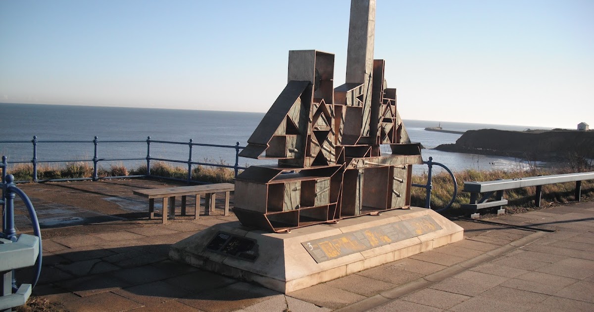 Walking the English coast - the easy way!: Walk 66 Seaham to Sunderland