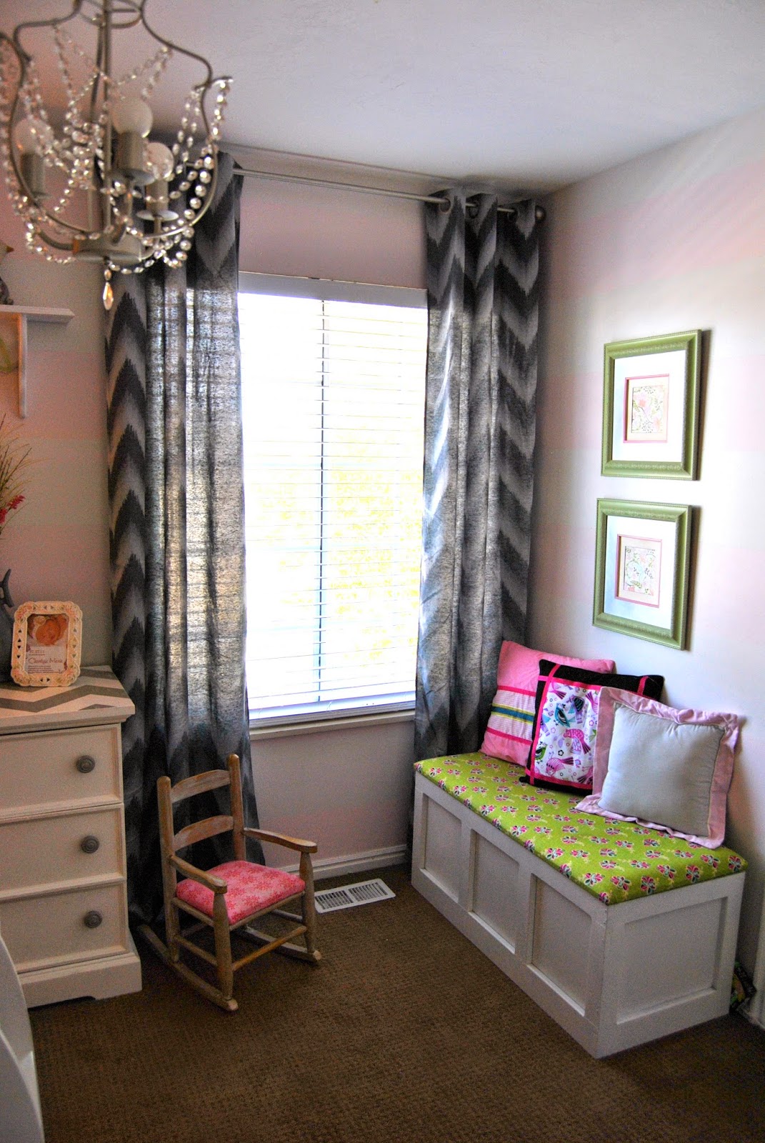 Studio 7 Interior Design: Beddy's- Amazing bedding for Bunkbeds!