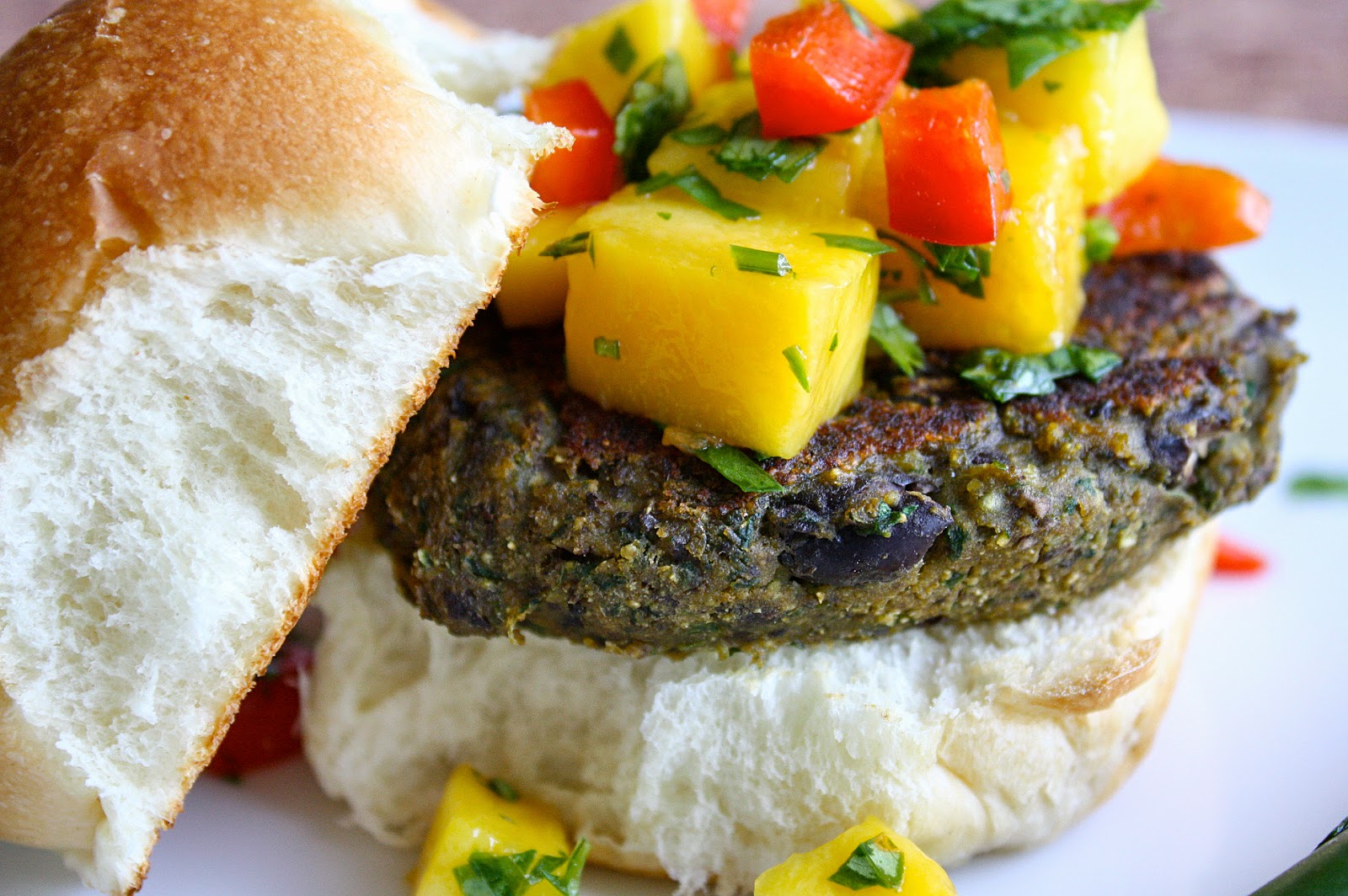 Our Best Vegan Recipes: Vegan Black Bean and Quinoa Burgers with Mango ...