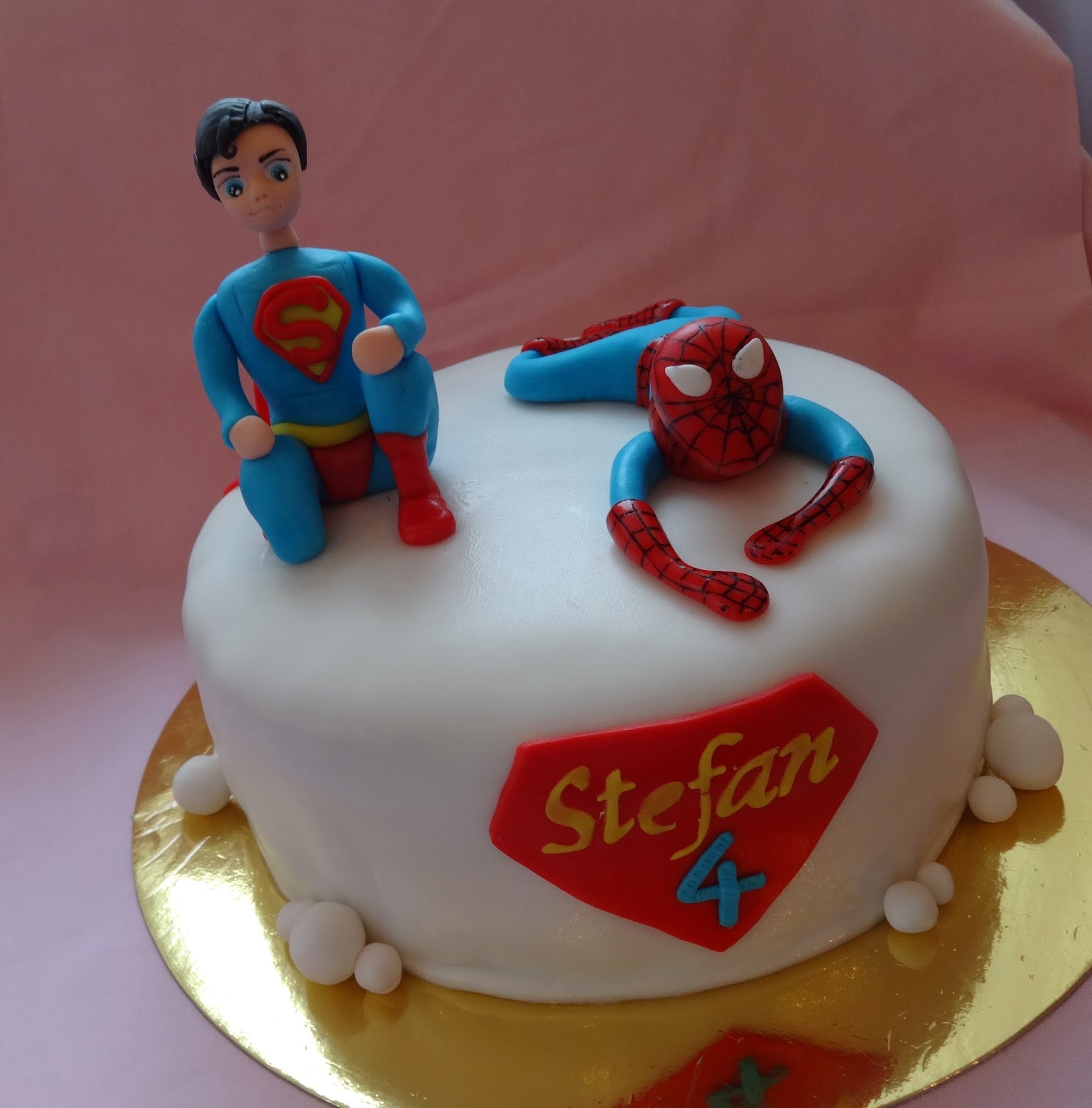 Torturi pentru copii in Constanta: Tort Superman si Spiderman