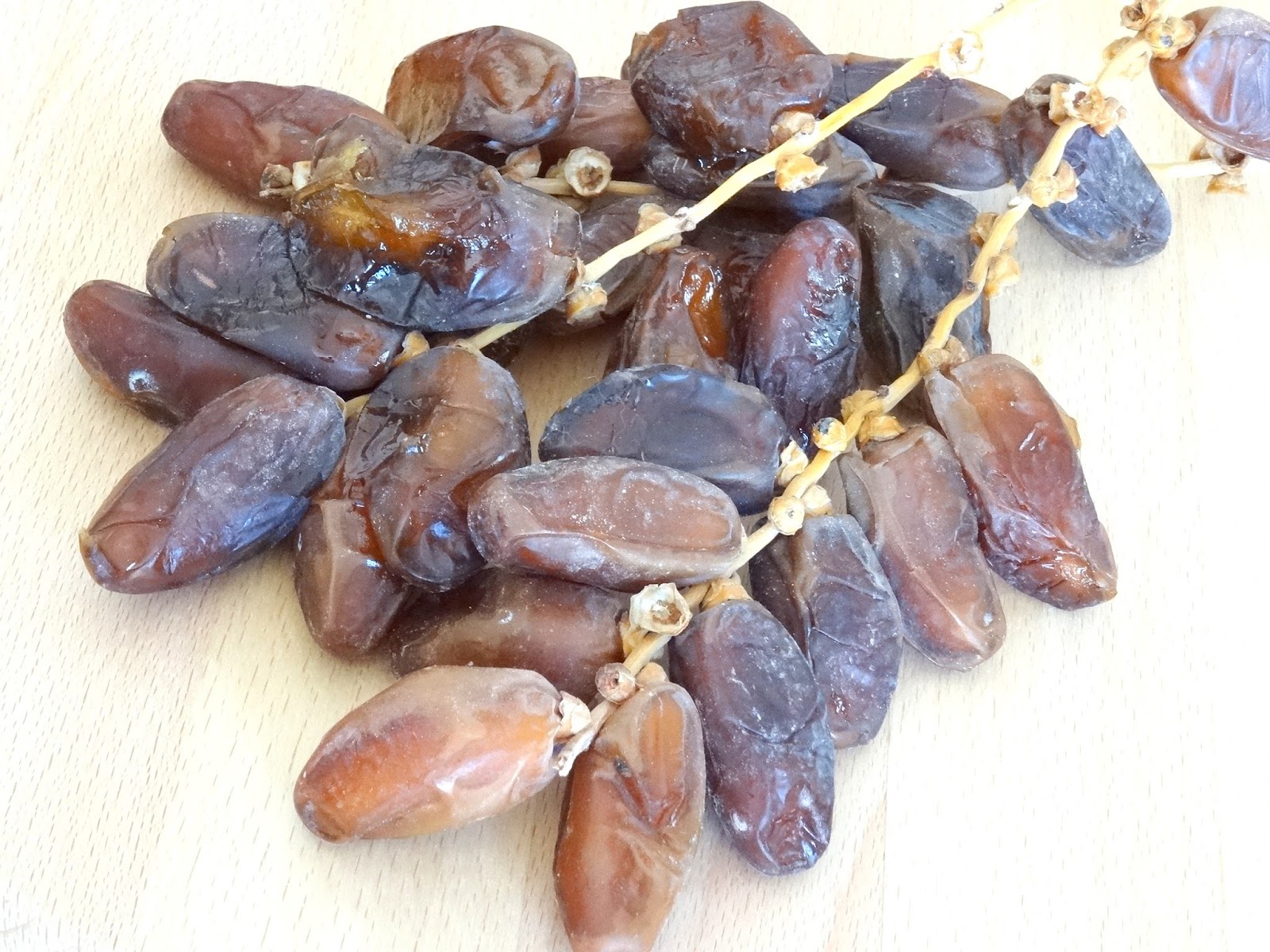 Alchimie du cru: "Les aliments qui soignent" - épisode 2 - la datte fraîche