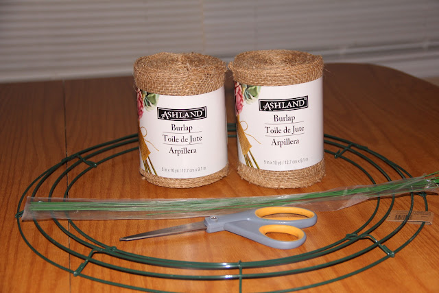 Stephanie Jennett Photography: DIY Burlap Wreath