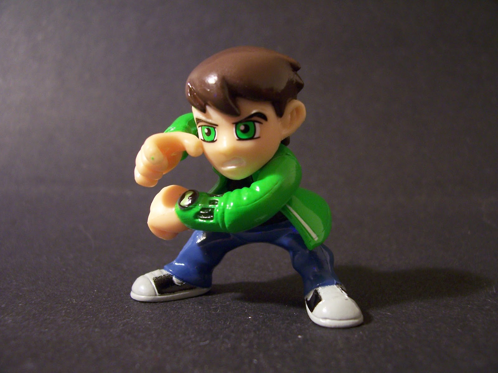 My Best Toys: PVC - Ben 10 Mini figures...