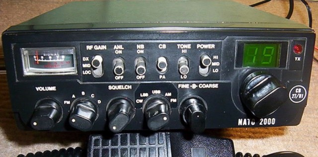 Dutch 11 Mtr DX 19AT593: VCO modification