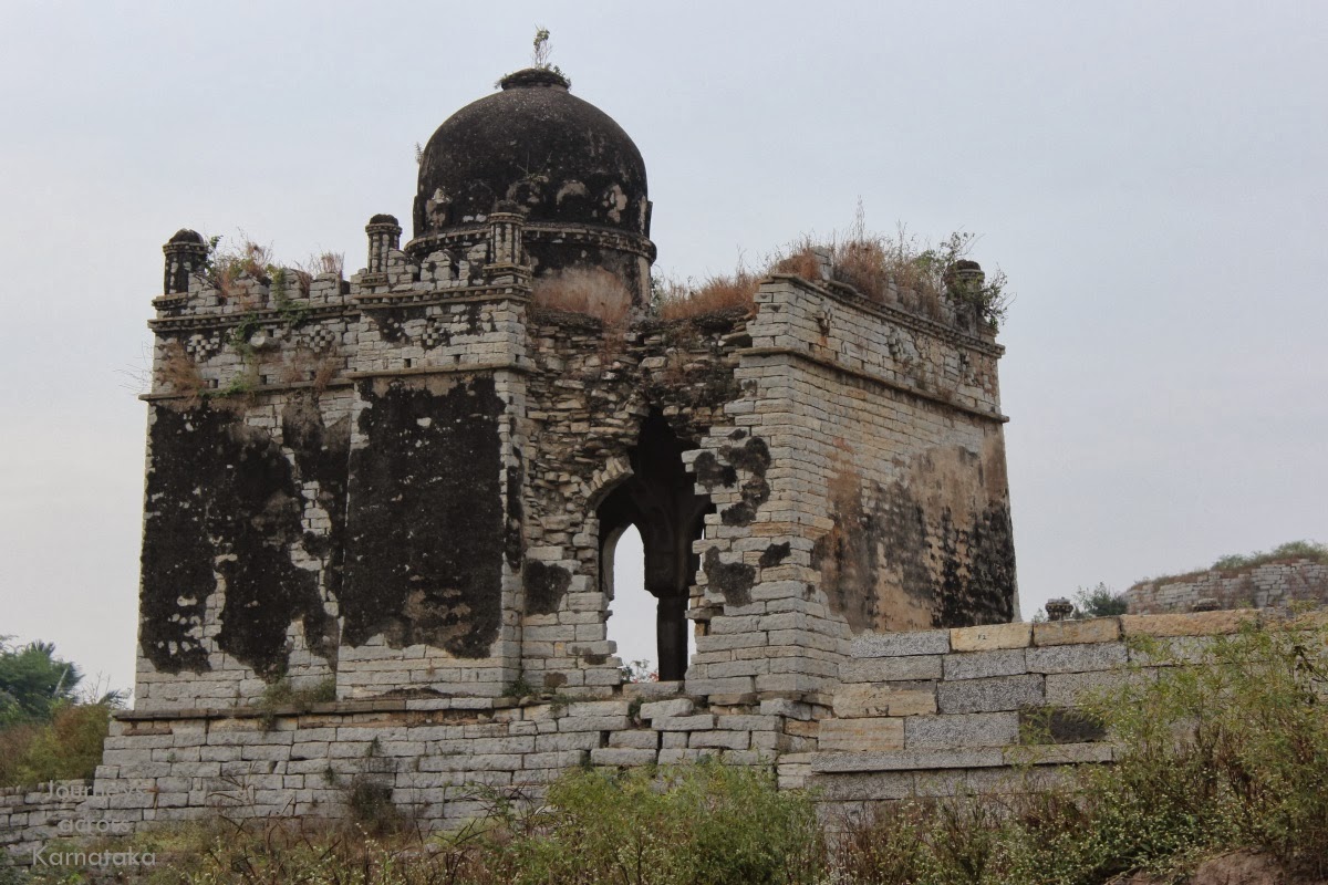 Journeys across Karnataka: Fort Malkhed ~ Manyakheta
