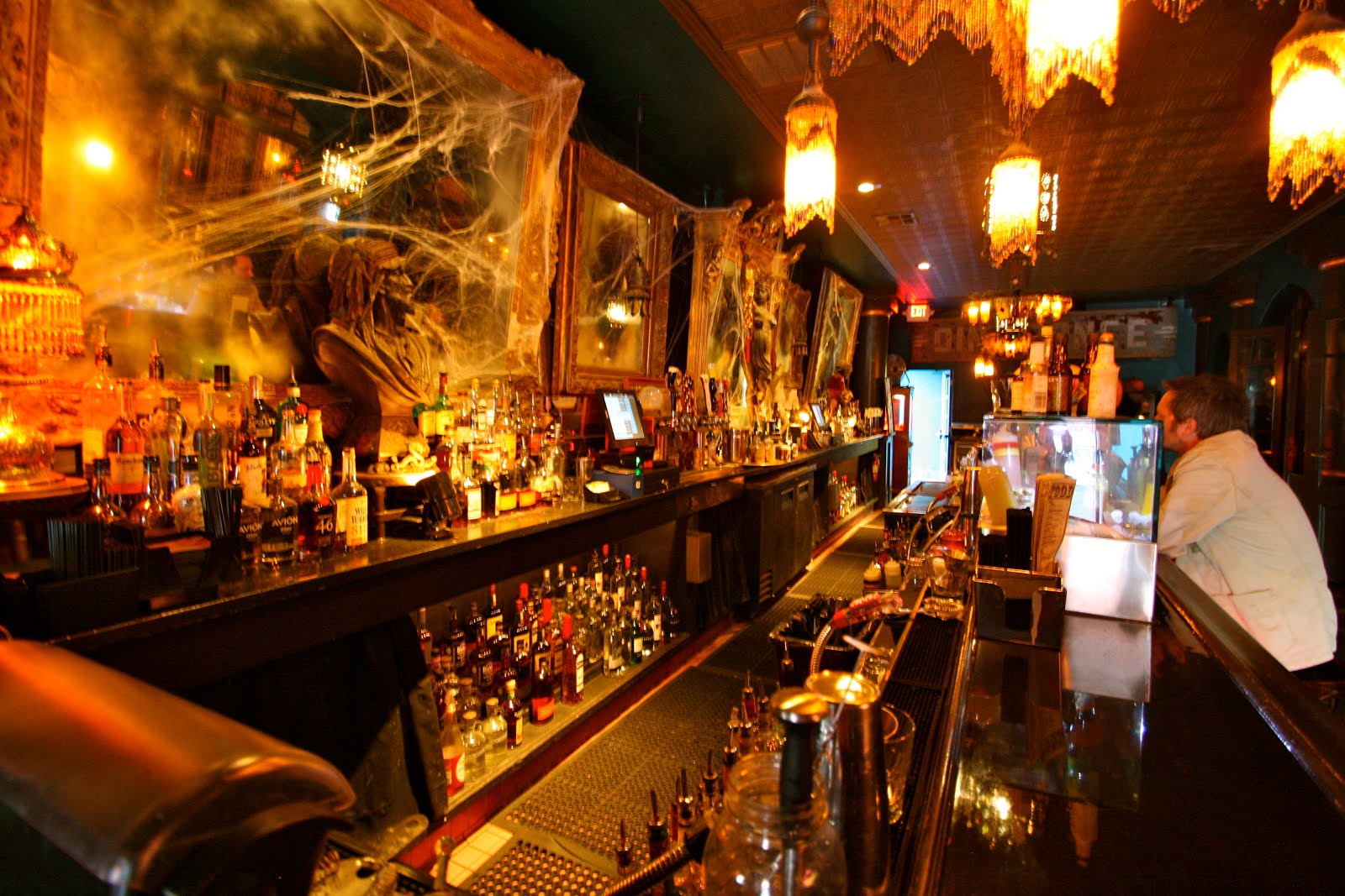 Working For The Man: Best Bars LA, One-Eyed Gypsy