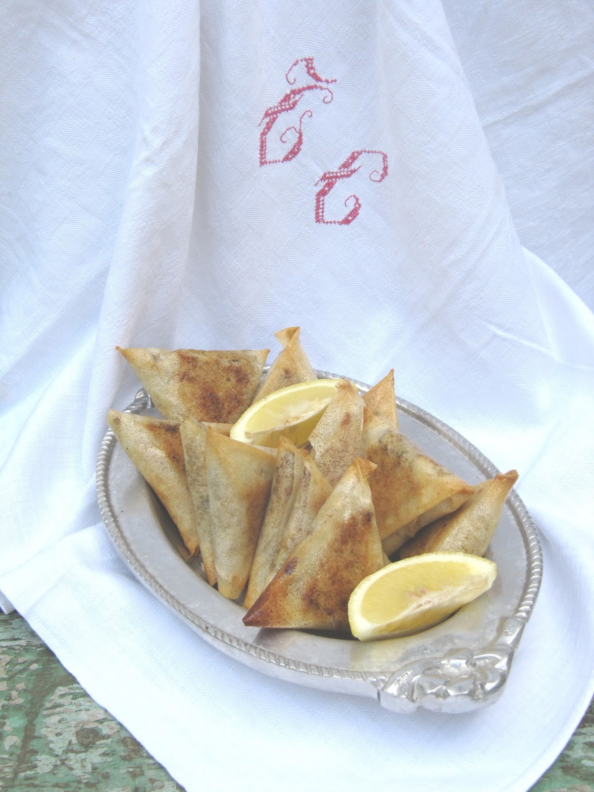 La cuisine d'ici et d'ISCA: Samossas au thon