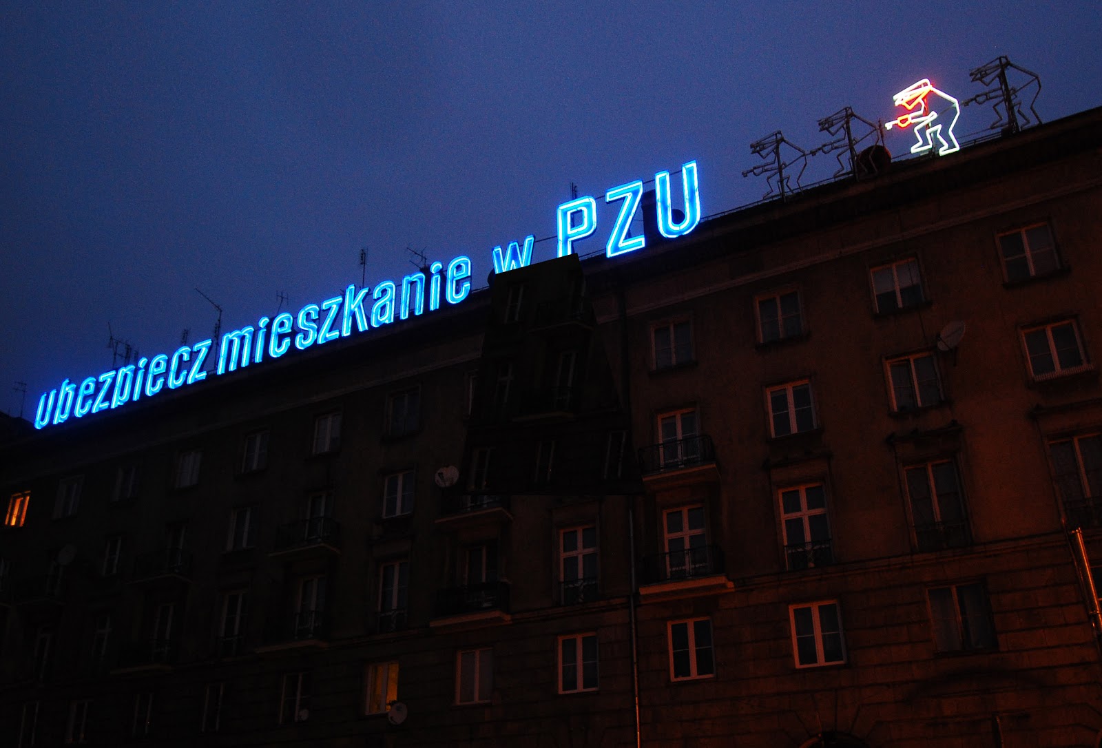 W-wa Jeziorki: Wrocław, City of Neon