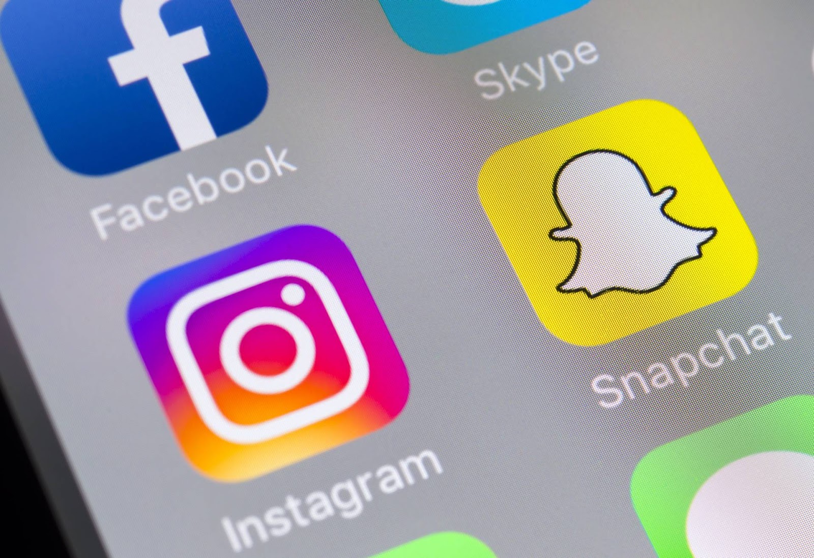 Instagram's new Story Camera UI is Looking Exactly like Snapchat's and ...