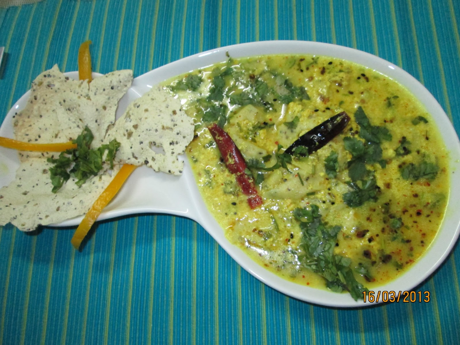 Food for Life !: PAPADUM BUTTERMILK CURRY