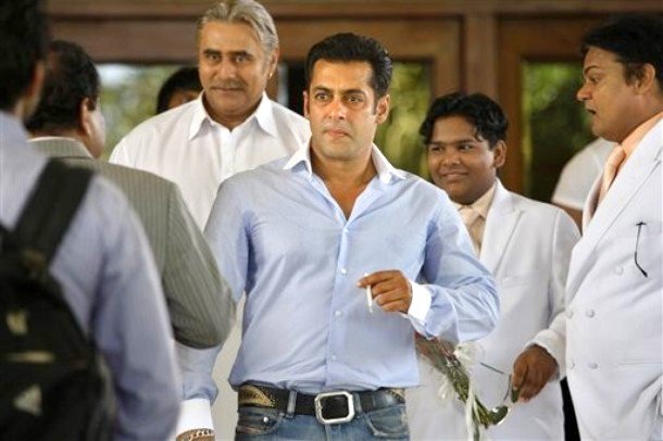 JAAN ENTERTAINMENT: Ready Movie Photos and stills