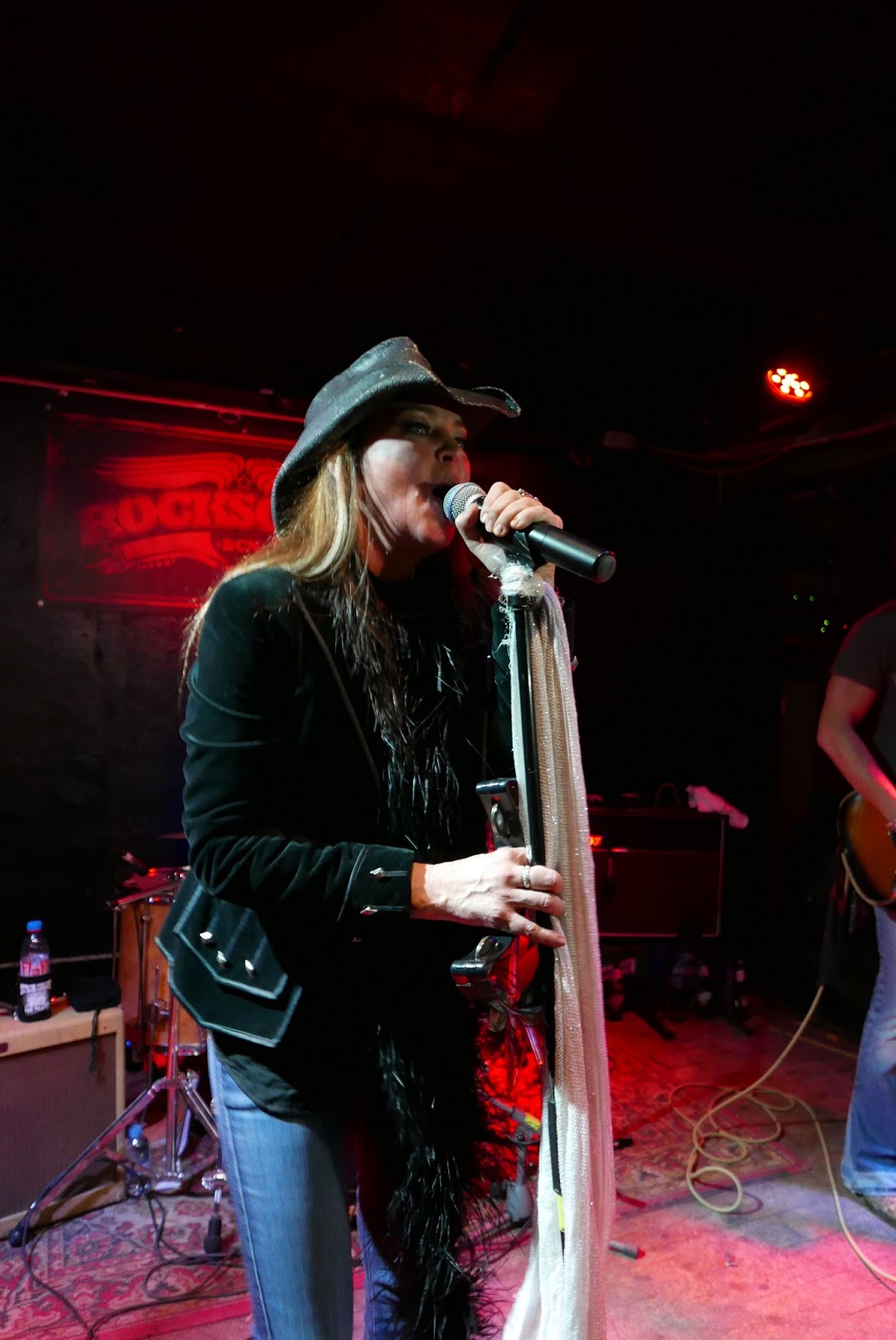 H M F A E : STACIE COLLINS