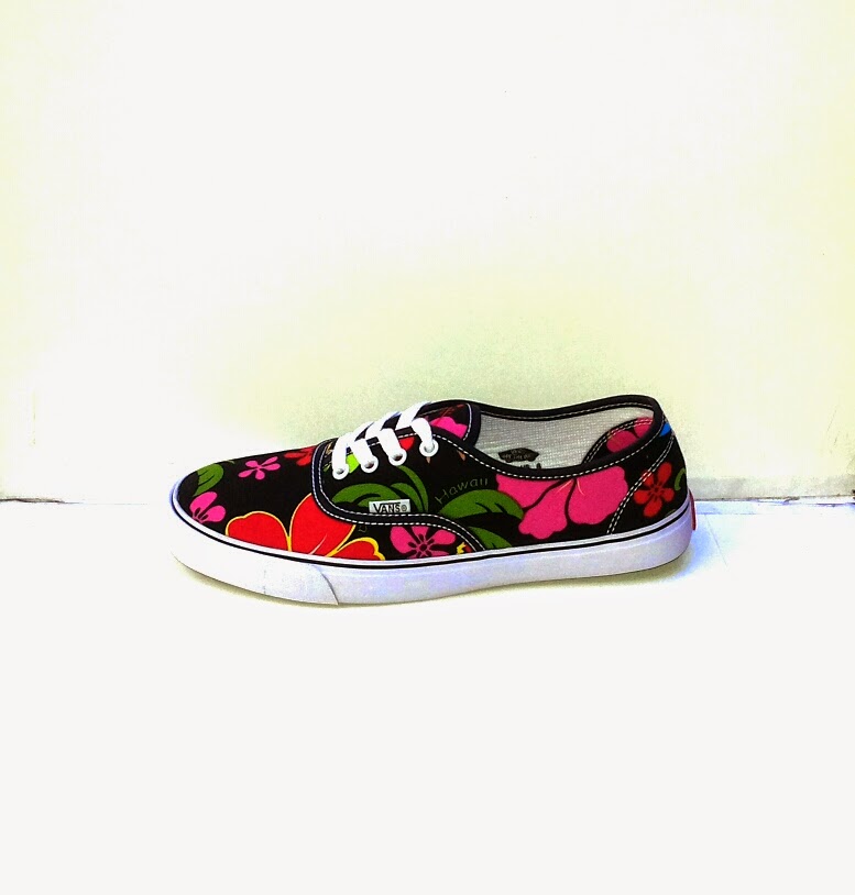 Sepatu Vans Motif