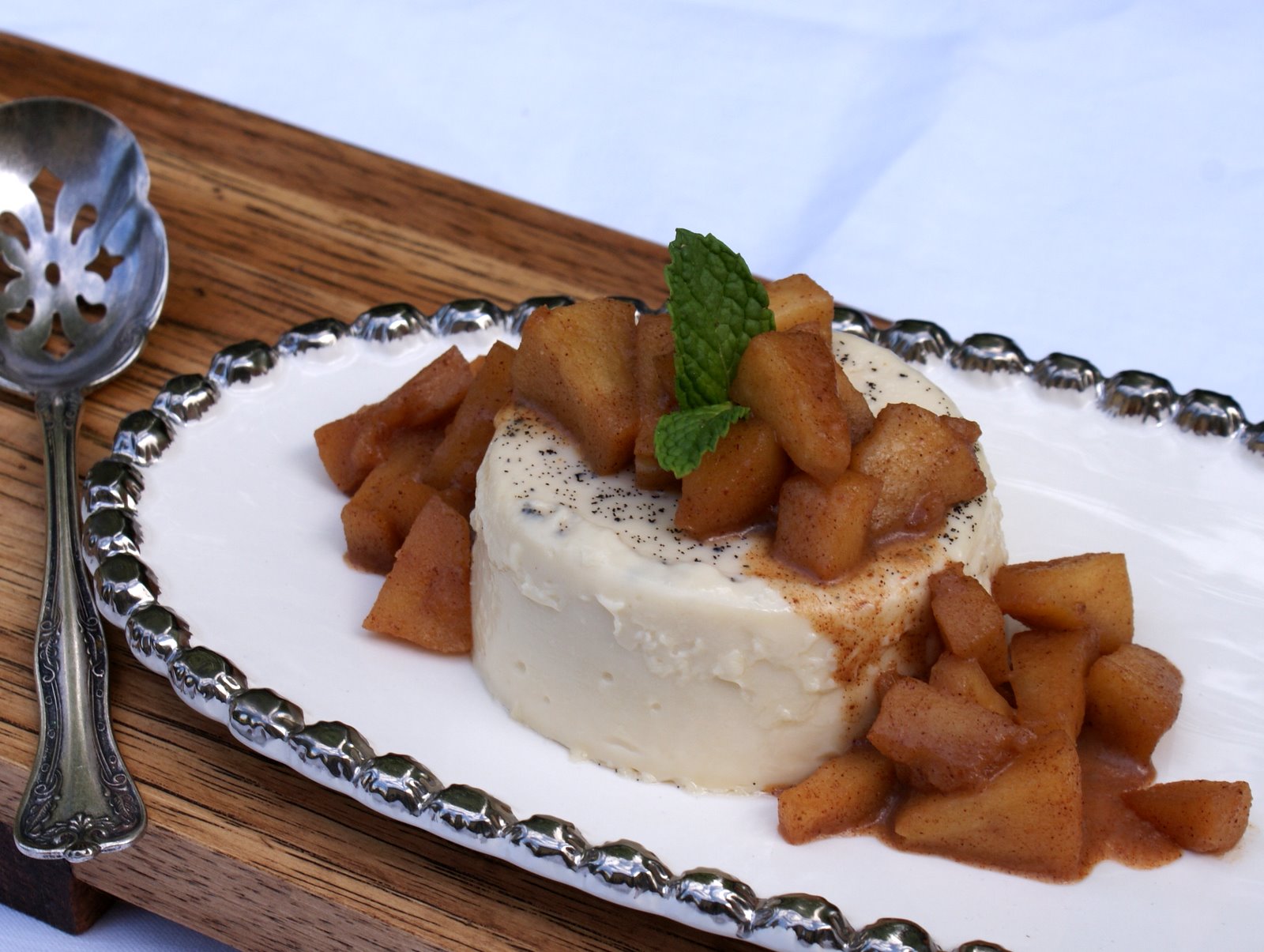 Authentic Suburban Gourmet: Panna Cotta with Spiced Apple Compote ...