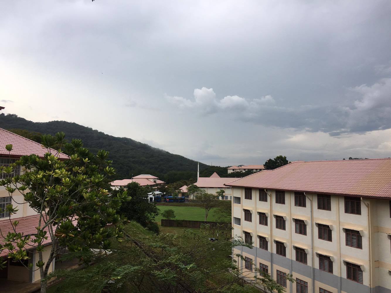 Mable Maeve - Food, Travel, Makeover & Sensitive Skin Care - Beauty