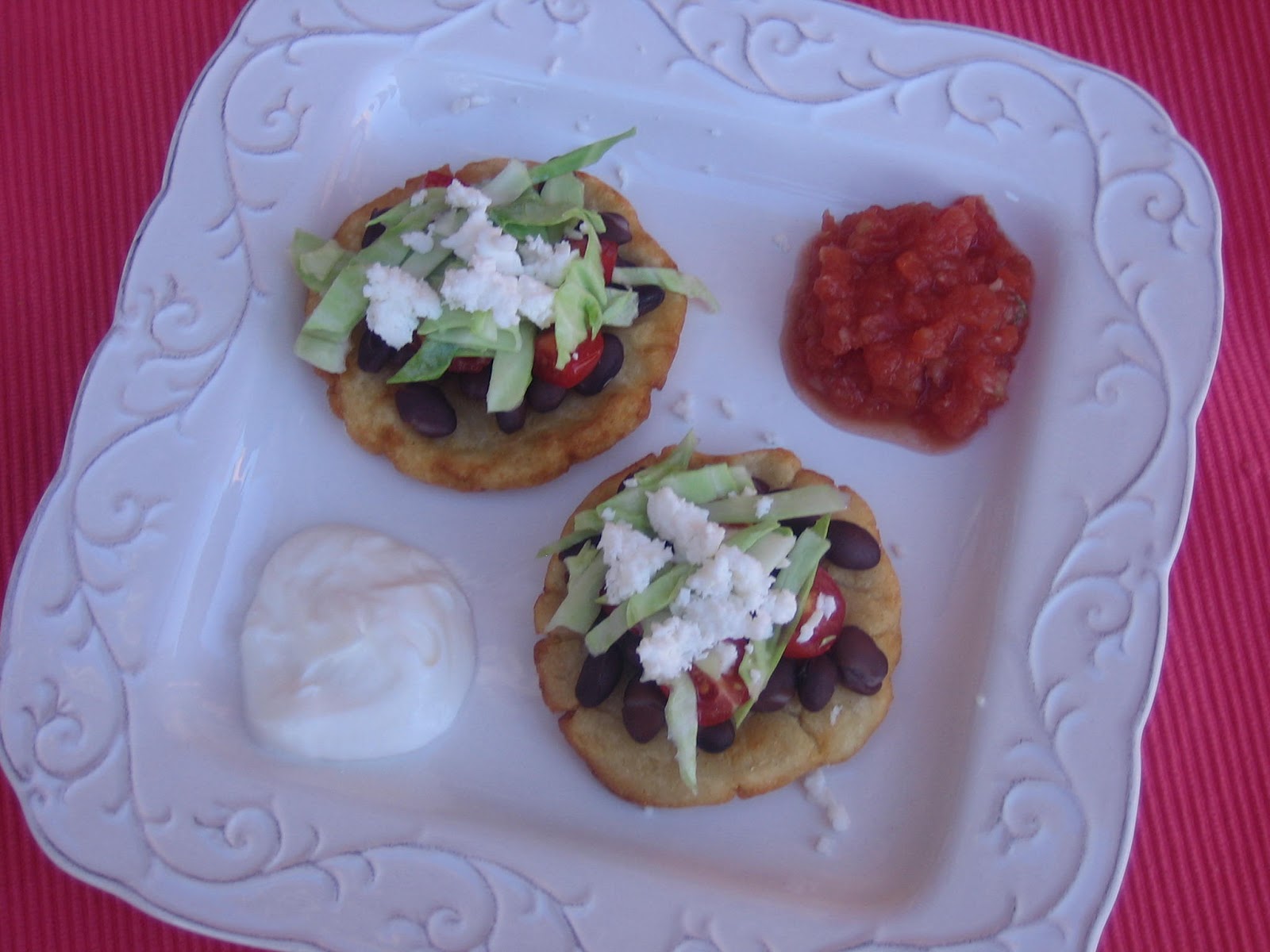 SRC and Meatless Monday: Mexican Sopes ~ Edesia's Notebook