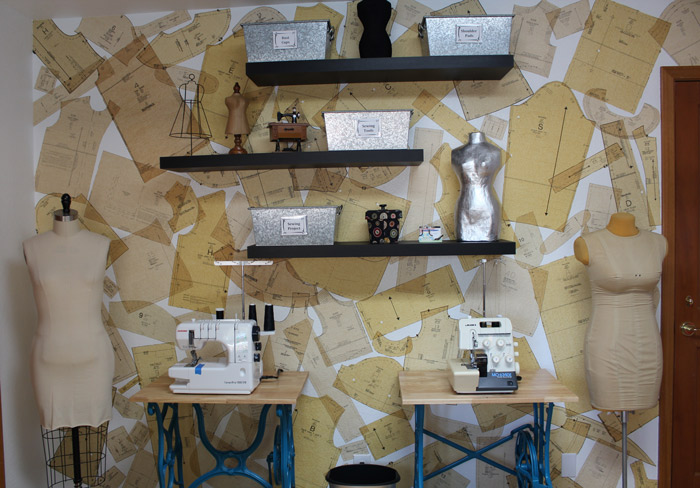 Star's Threads: My newly decorated sewing room