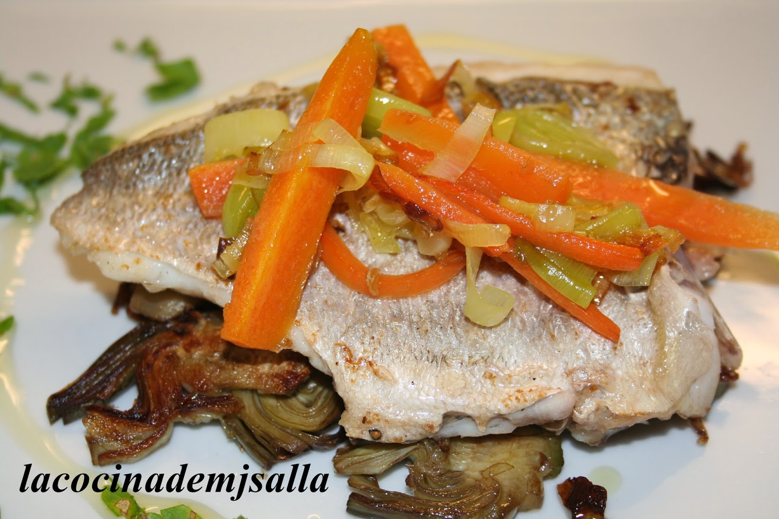 DORADA CON VERDURAS