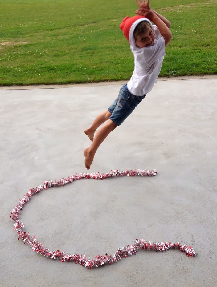 Moving Smart: A KINETIC CHRISTMAS: Tinsel Toes