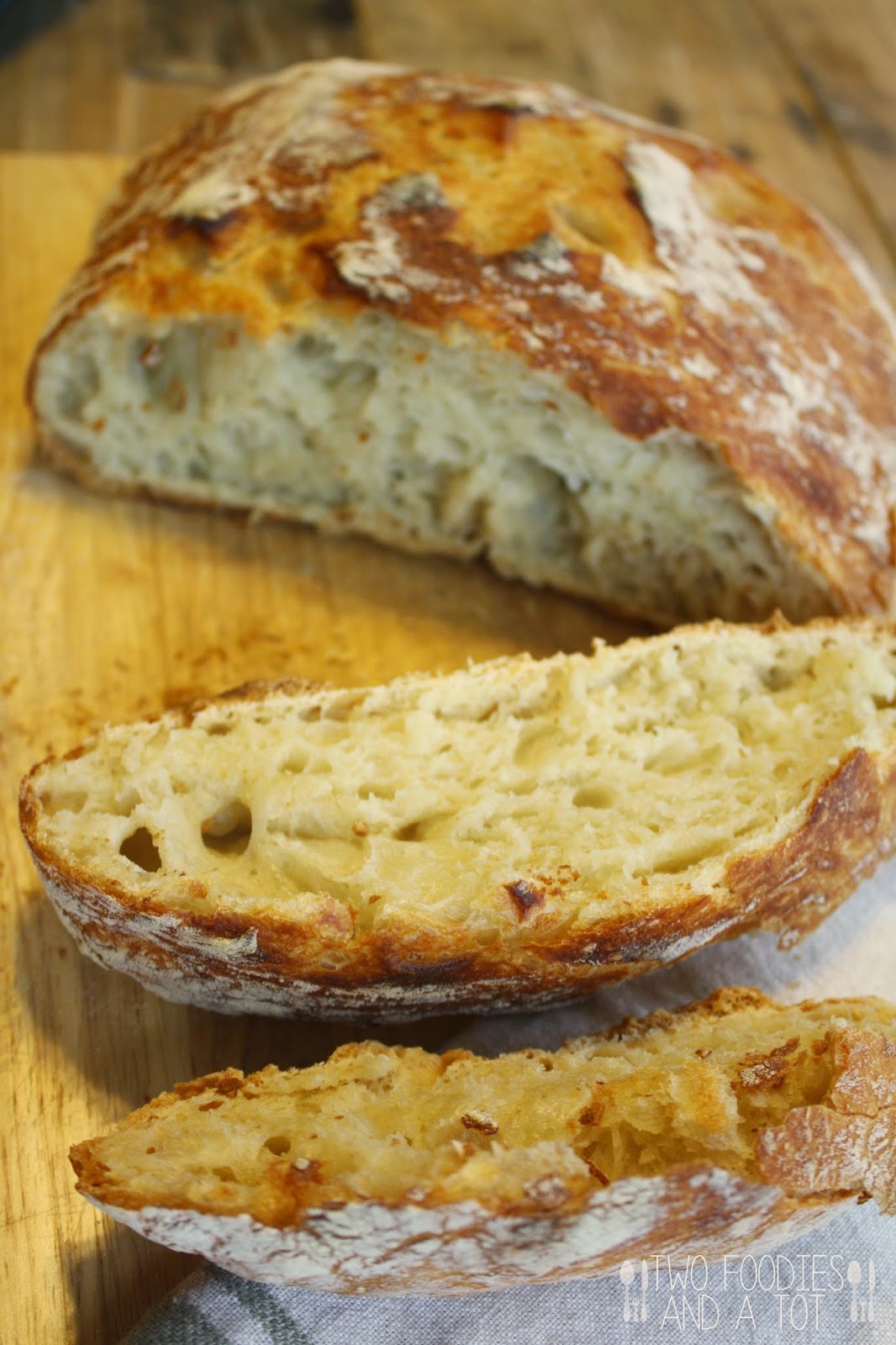 Two foodies and a tot: Rustic no knead bread