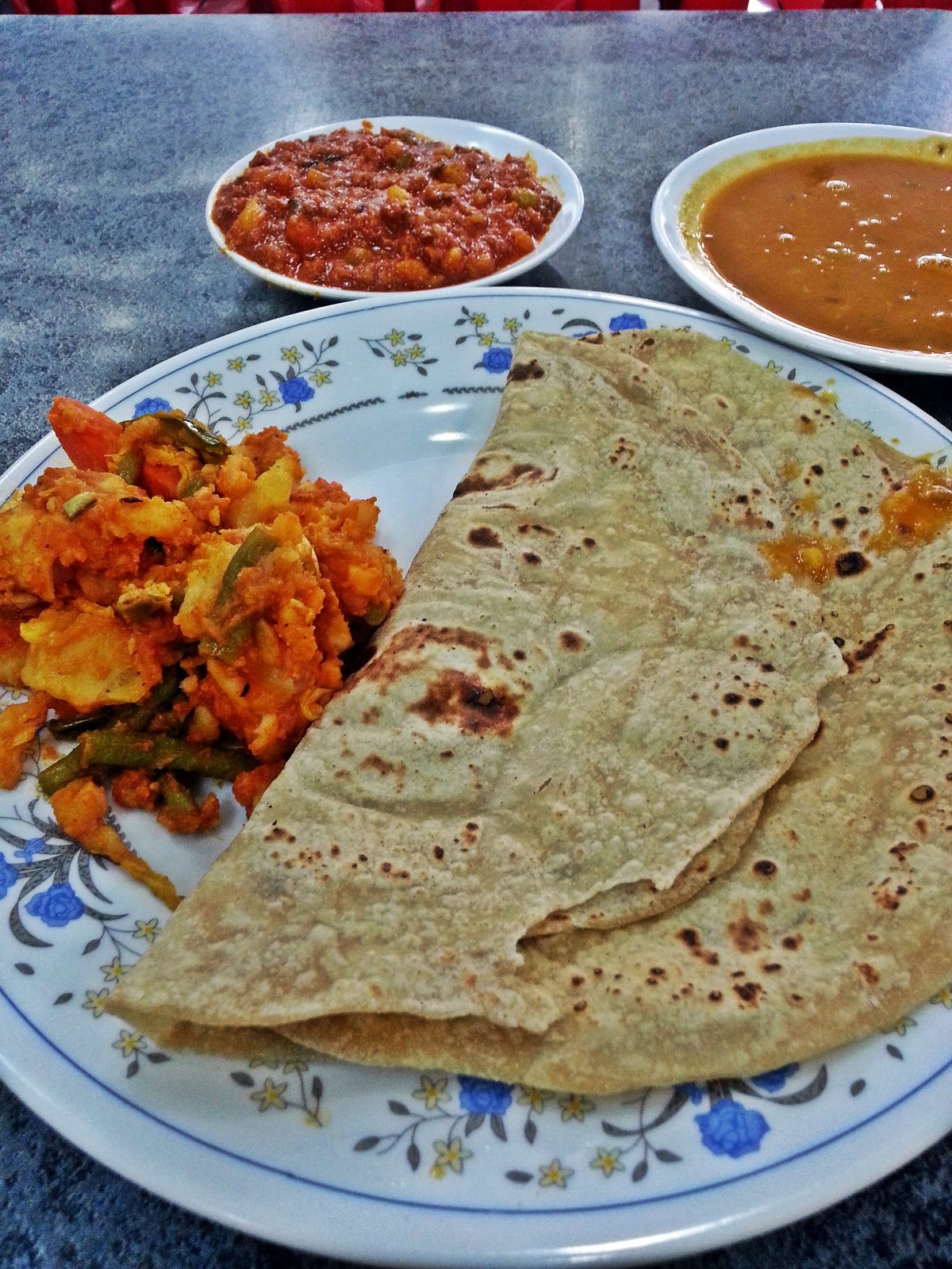 Venoth's Culinary Adventures: Restoran Santa Chapati House @ Jalan Tun ...