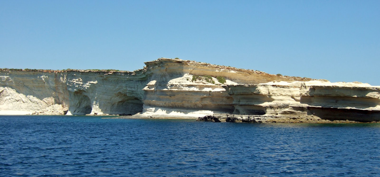 Exploring the World in 'Blue Velvet of Sark': Il Hofra Z-Zghira Bay