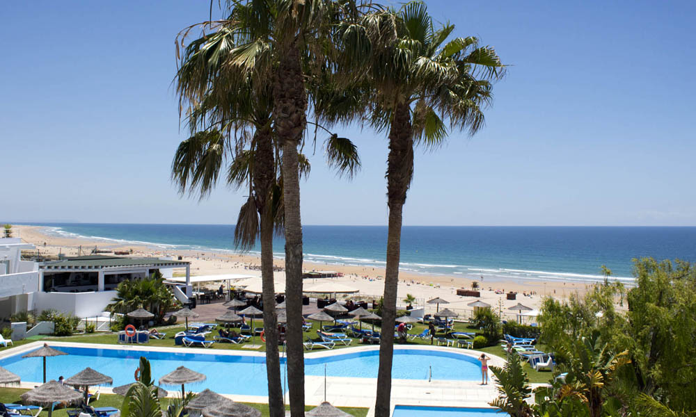 Blog del Hotel Conil Park: Ven a disfrutar las playas de Conil de la ...
