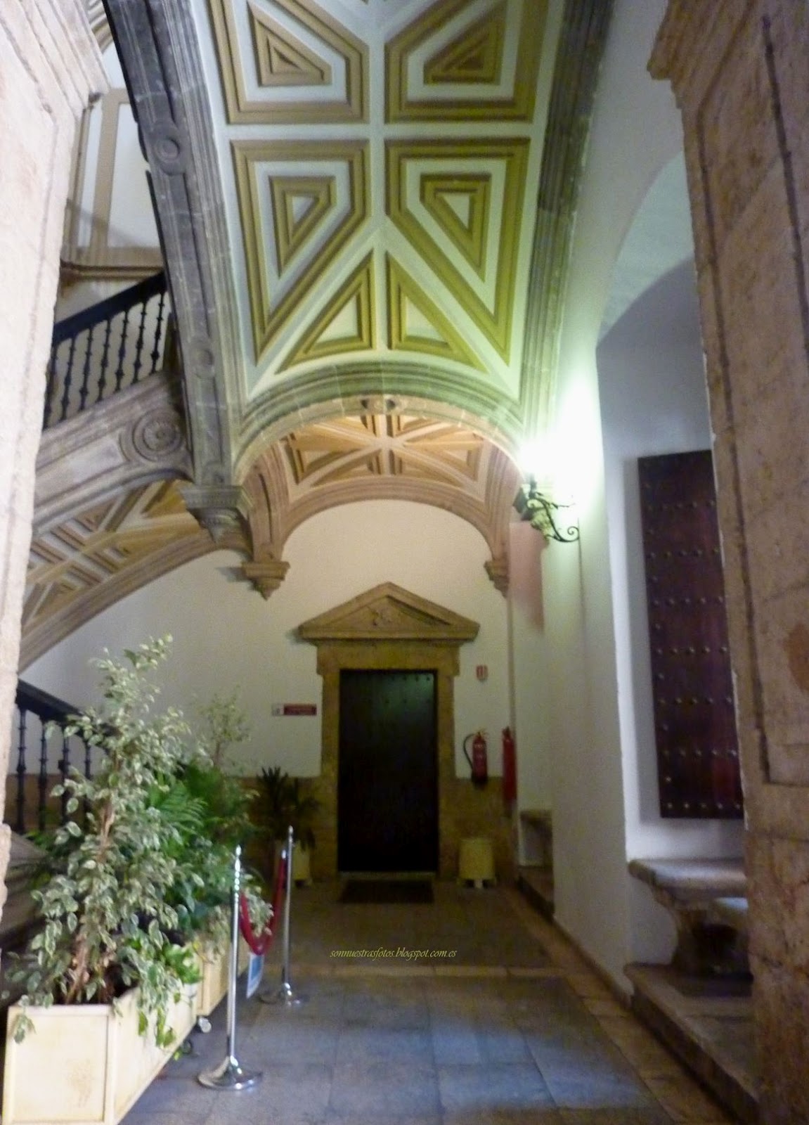 NUESTRAS FOTOS: RECTORADO UNIVERSIDAD DE SEVILLA, INTERIORES
