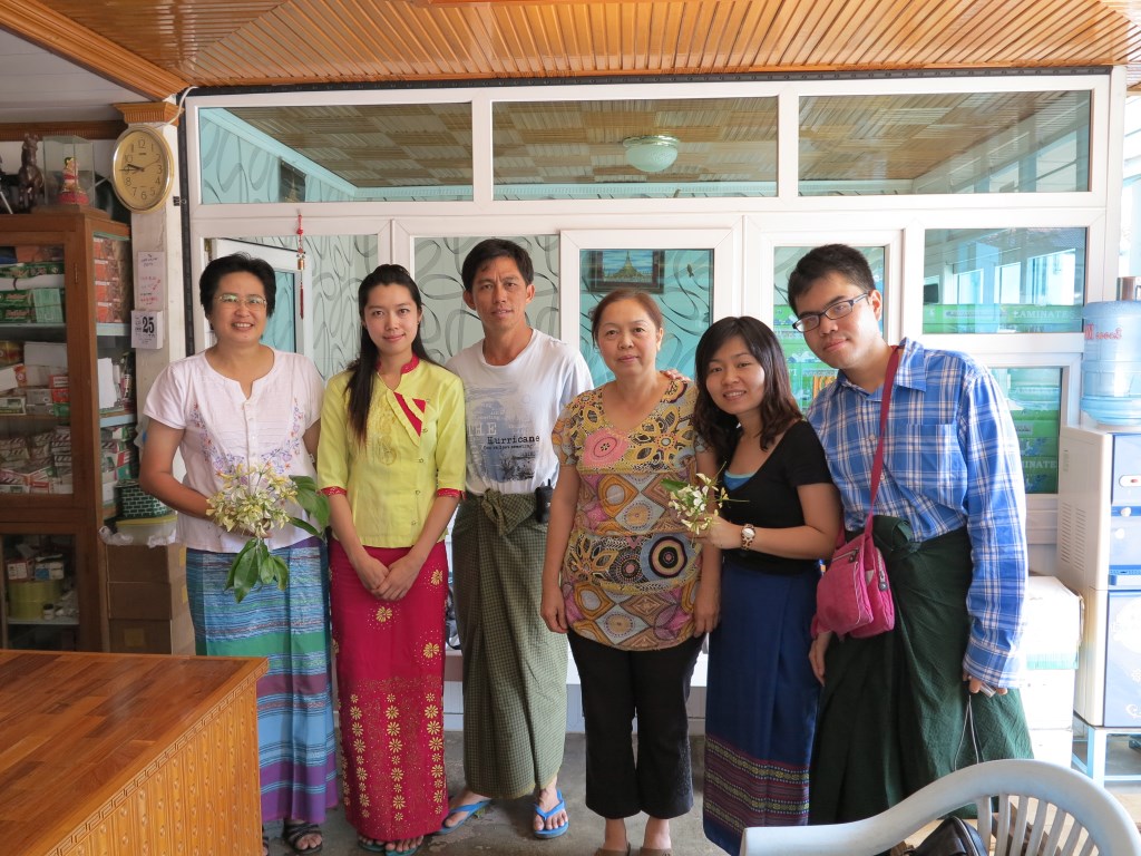 Let's Speak Myanmar Language: Myanmar People and I (English Version)