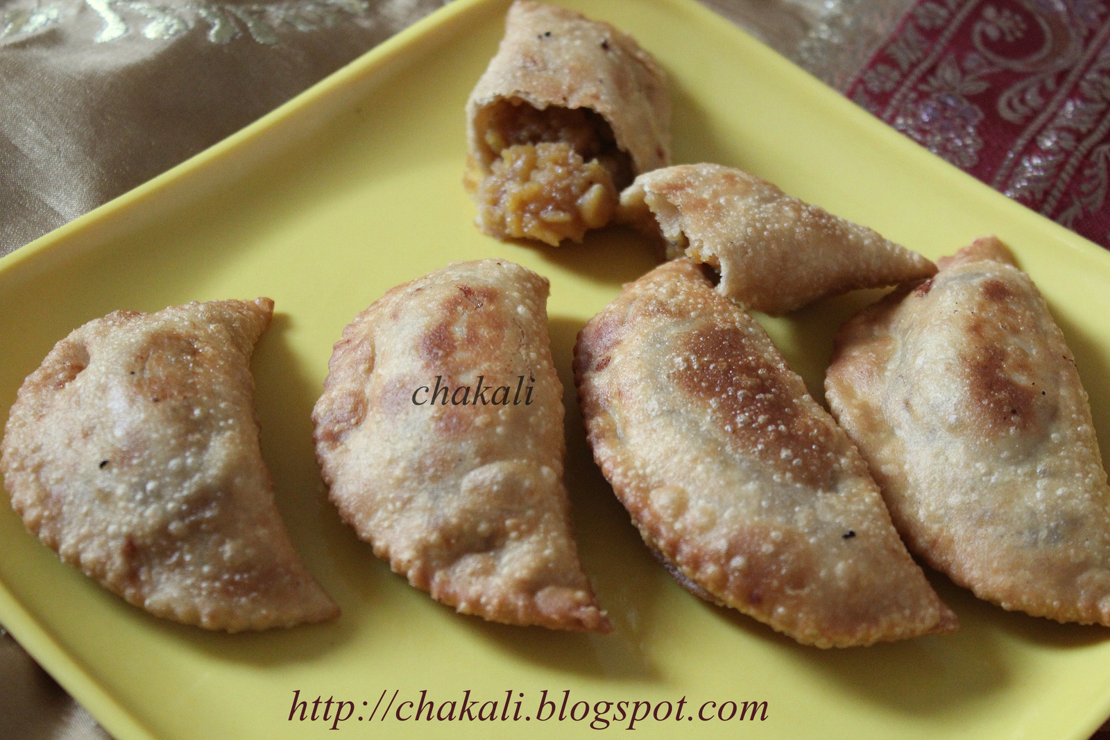 Kadbu | चकली