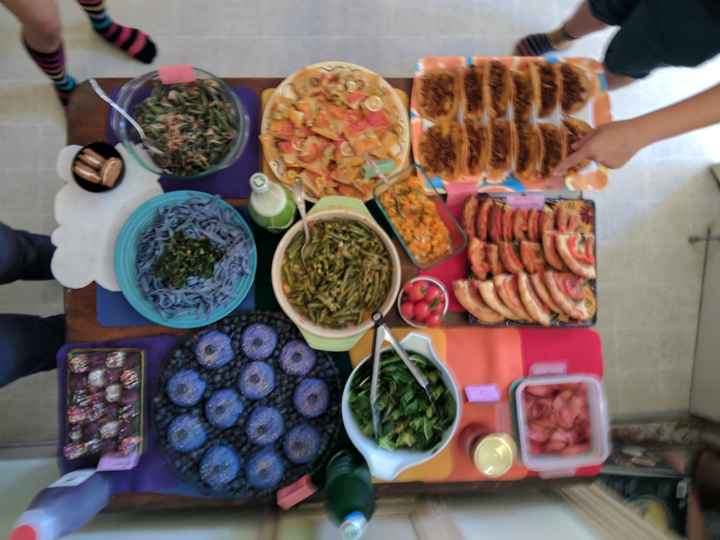 Vegan Eats and Treats!: Rainbow Potluck! Eat the Rainbow!