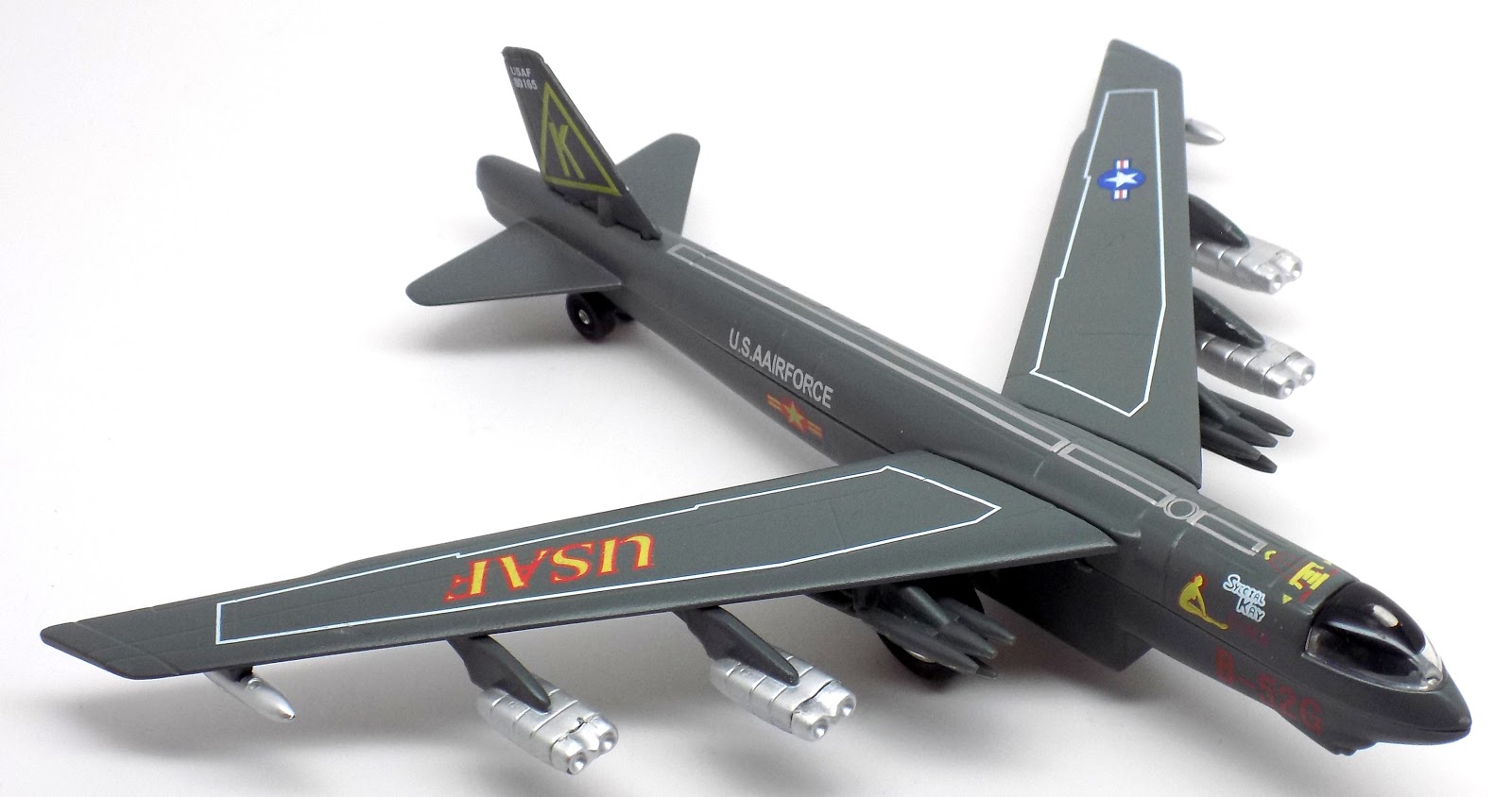 Toys and Stuff: China (Unknown Mfr) Diecast B-52 Stratofortress