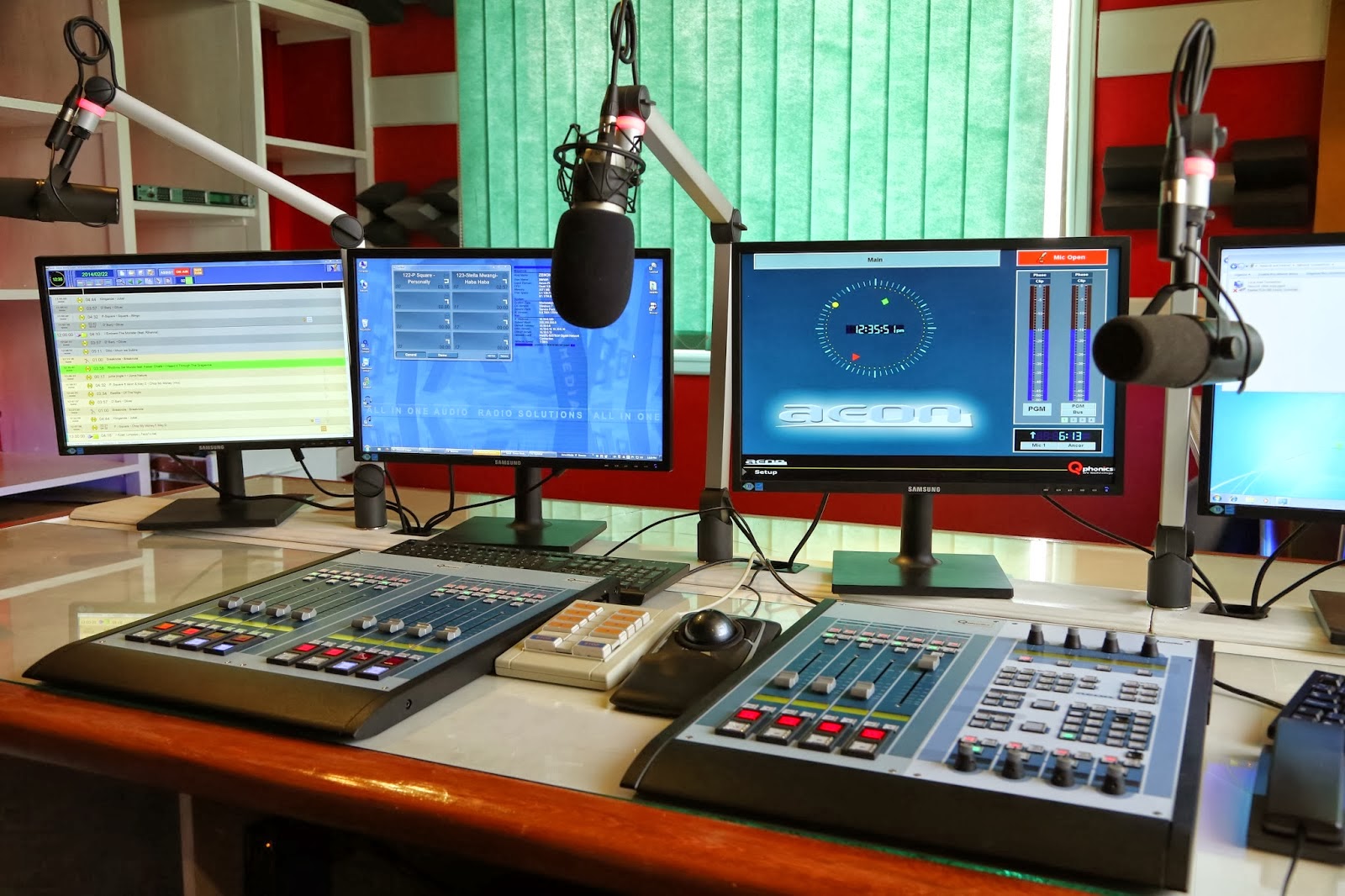 HIZI NDIO STUDIO MPYA ZA KISASA ZA REDIO YA BURUDANI YA VIJANA AMBAYO ...