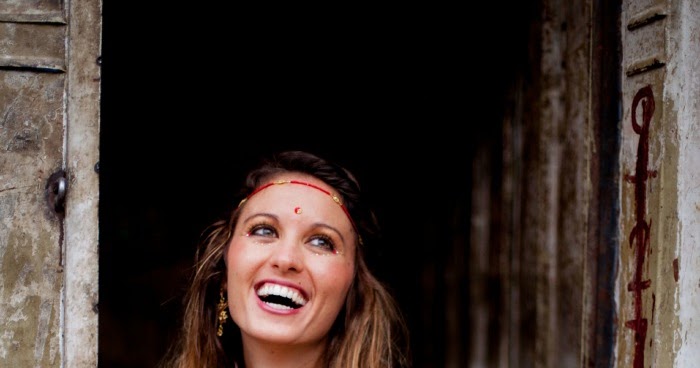 Hope Engaged: a pretty photo shoot...and your turn to be creative