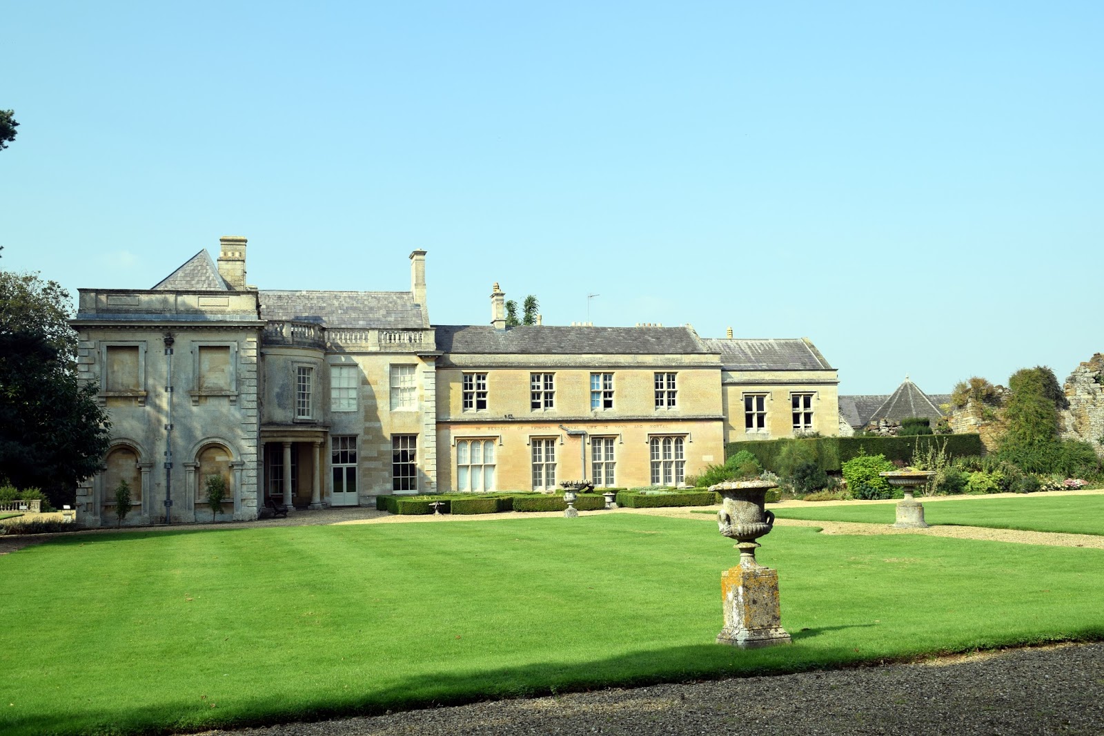 Enjoy your time with beautiful places: Lamport Hall and Gardens ...