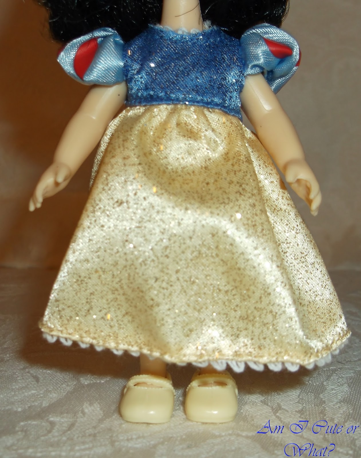 A Focus on the Cute: Disney Mini Animator Snow White review