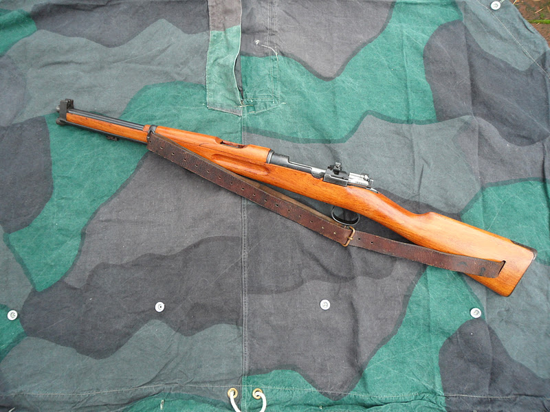 Four Bees: Swedish Mauser Carbine M/94-14, Model 1894-14, Carl Gustafs 1929