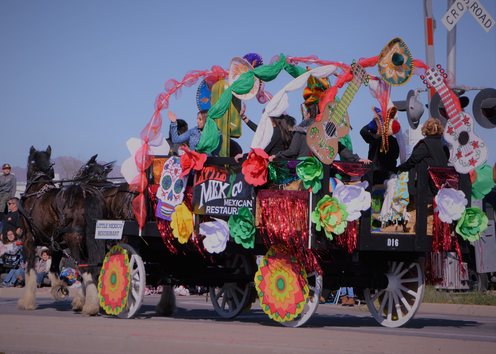 Lulu and Papa : Tucson Rodeo Parade