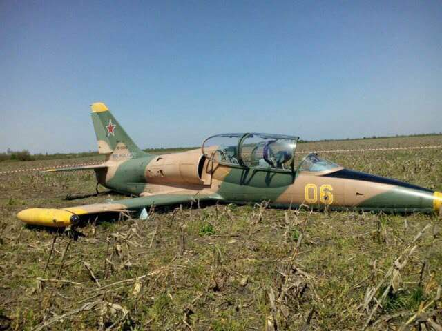 Historia y tecnología militar: Aterrizaje forzoso de un entrenador L-39 en Rusia